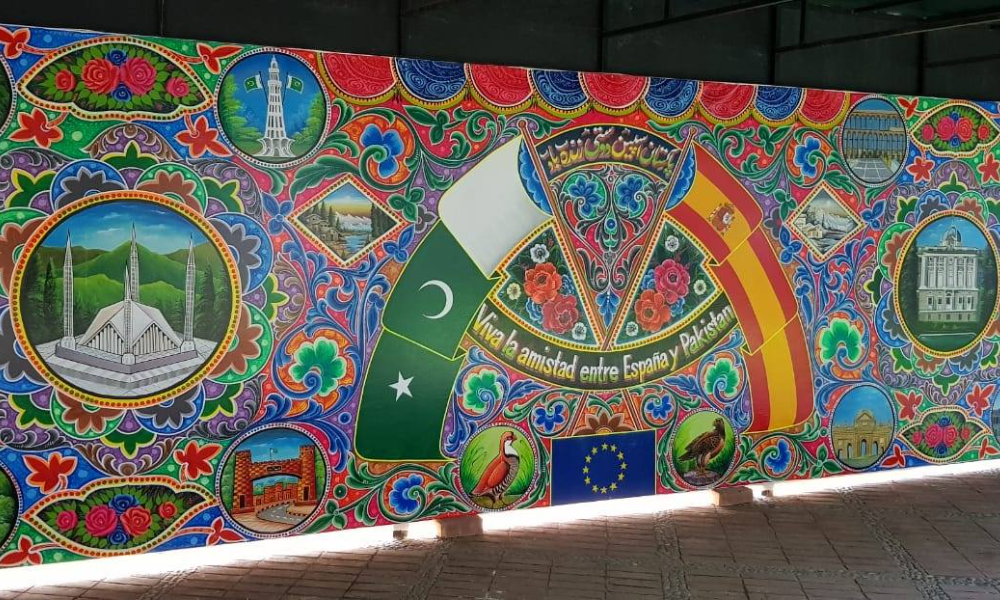 Phool Patti |Pakistani Truck Art | Handmade & Cultural Truck Art